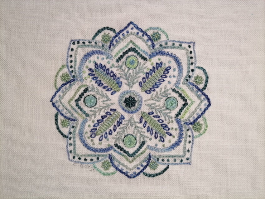 Mandala Making Waves - Kit de broderie à la main - House Of Embroidery ...